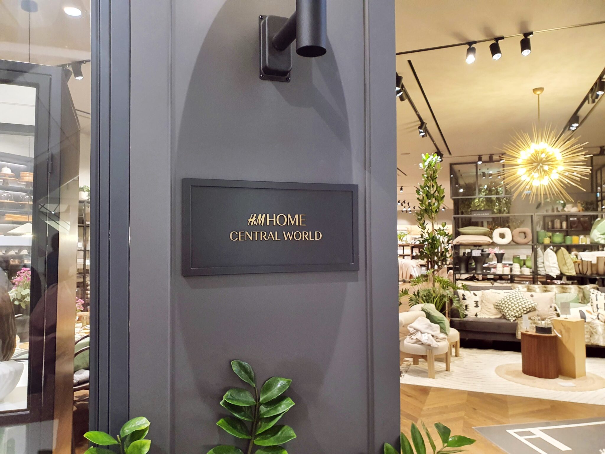 H&Mが展開するインテリア用品「H&M Home」の実店舗＠セントラルワールド店 | Ramip